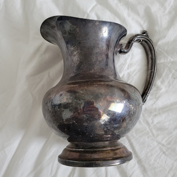 Oneida | Accents | Vintage Retro Oneida Silver Plated Water Pitcher ...
